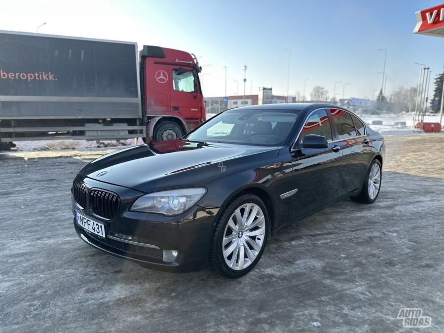 Melns BMW 750 2009 Ukmergė, ar dzinēja tilpumu 4.40 L un nobraukumu 370 tūkst. km par 4900 €, foto 1 vietnē AUTOMOTO.COM.LV