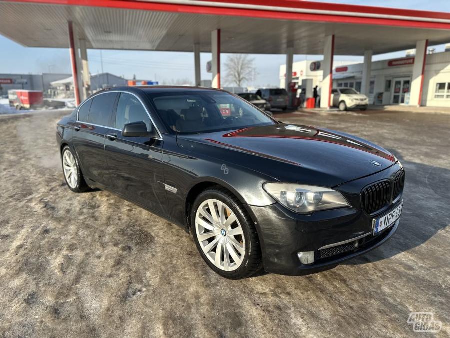 Melns BMW 750 2009 Ukmergė, ar dzinēja tilpumu 4.40 L un nobraukumu 370 tūkst. km par 4900 €, foto 7 vietnē AUTOMOTO.COM.LV