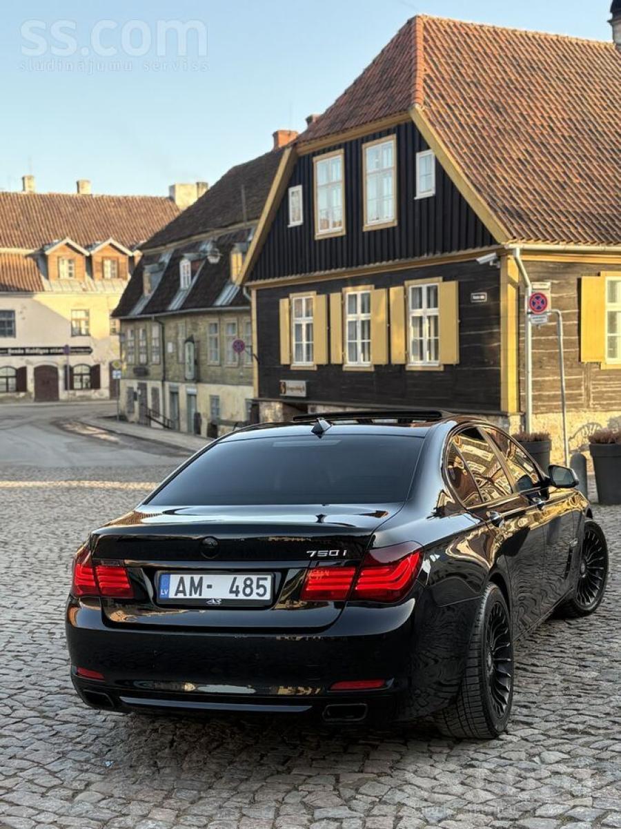 Melns BMW 750 2009 Kuldīga, ar dzinēja tilpumu 4.40 L un nobraukumu 0 tūkst. km par 9990 €, foto 5 vietnē AUTOMOTO.COM.LV