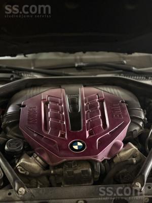 Melns BMW 750 2009 Kuldīga, ar dzinēja tilpumu 4.40 L un nobraukumu 0 tūkst. km par 9990 €, foto 21 vietnē AUTOMOTO.COM.LV