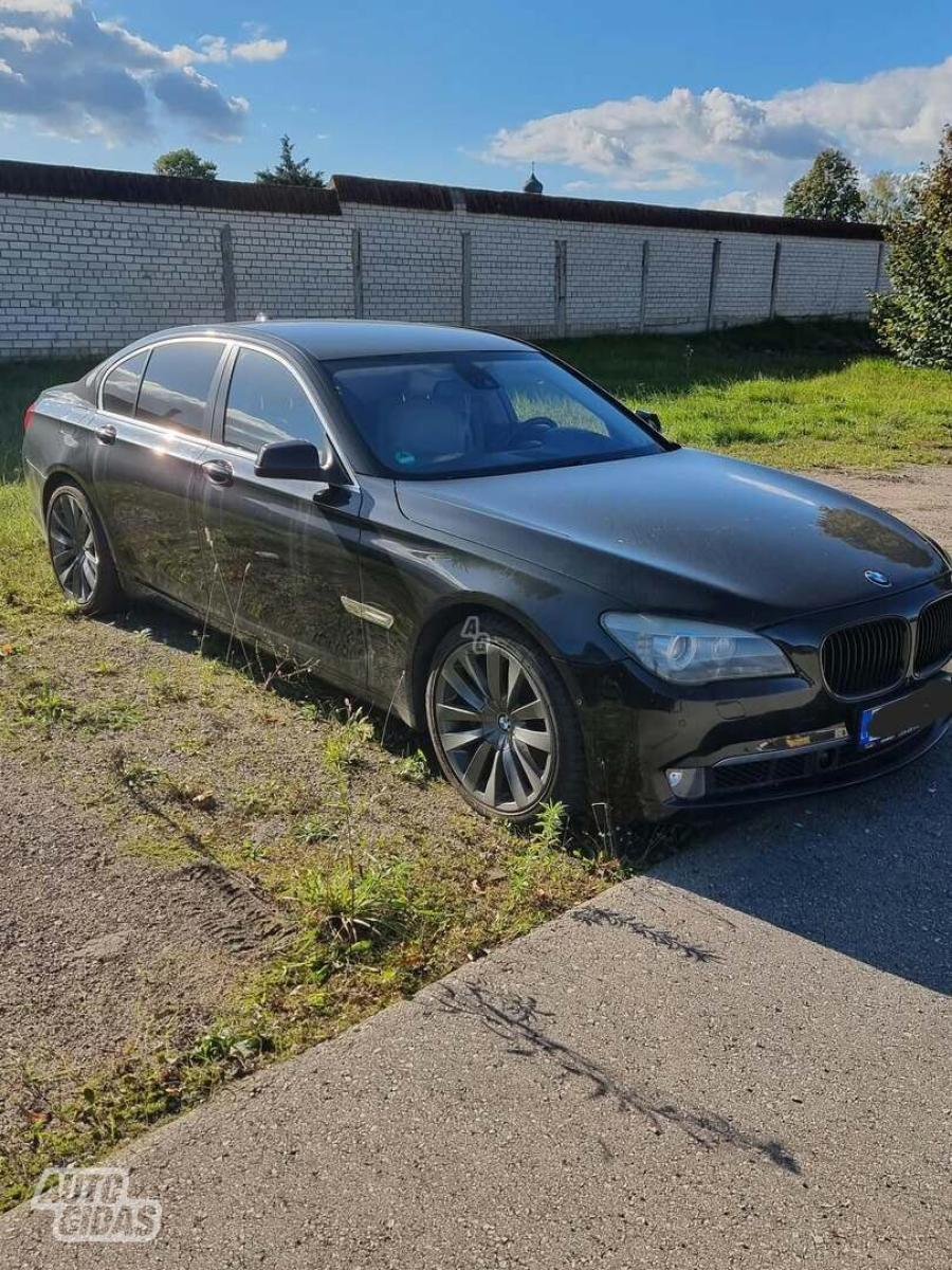 Черный БМВ 750 2009 в Таураге, объемом двигателя 4.40 л и пробегом 0 тыс. км за 3000 €, фото 3 на AUTOMOTO.COM.LV