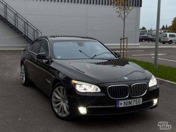 Melns BMW 750 2009 Kauņa, ar dzinēja tilpumu 4.40 L un nobraukumu 0 tūkst. km par 5500 €, foto 4 vietnē AUTOMOTO.COM.LV