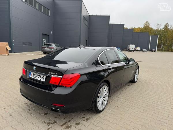 Melns BMW 750 2009 Kauņa, ar dzinēja tilpumu 4.40 L un nobraukumu 0 tūkst. km par 5500 €, foto 7 vietnē AUTOMOTO.COM.LV