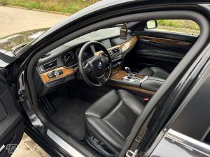Melns BMW 750 2009 Kauņa, ar dzinēja tilpumu 4.40 L un nobraukumu 0 tūkst. km par 5500 €, foto 13 vietnē AUTOMOTO.COM.LV