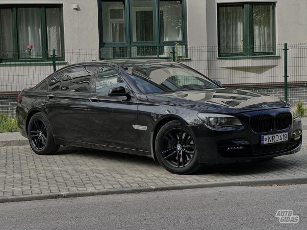 Black BMW 750 2010 in Marijampole, with an engine capacity of 4.40 L and mileage of 243 thousand km for 8000 €, photo 1 on AUTOMOTO.COM.LV