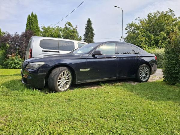 Черный БМВ 750 2010 в Кярдла, объемом двигателя 4.40 л и пробегом 324 тыс. км за 6000 €, фото 5 на AUTOMOTO.COM.LV