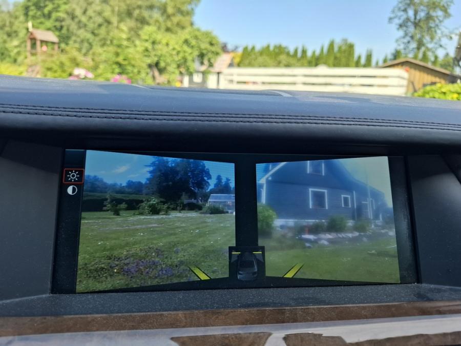 Melns BMW 750 2010 Kerdla, ar dzinēja tilpumu 4.40 L un nobraukumu 324 tūkst. km par 6000 €, foto 23 vietnē AUTOMOTO.COM.LV