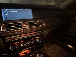 Melns BMW 750 2010 Sillamē, ar dzinēja tilpumu 4.40 L un nobraukumu 173 tūkst. km par 7000 €, foto 5 vietnē AUTOMOTO.COM.LV