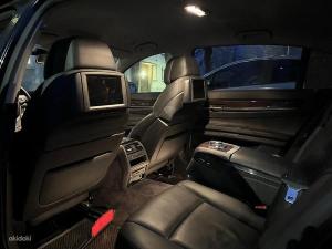 Melns BMW 750 2010 Sillamē, ar dzinēja tilpumu 4.40 L un nobraukumu 173 tūkst. km par 7000 €, foto 9 vietnē AUTOMOTO.COM.LV