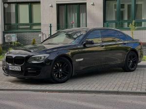 Black BMW 750 2010 in Vilnius, with an engine capacity of 4.40 L and mileage of 246 thousand km for 6300 €, photo  on AUTOMOTO.COM.LV
