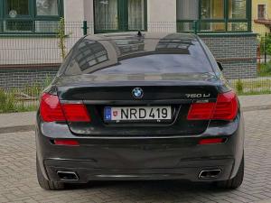 Black BMW 750 2010 in Vilnius, with an engine capacity of 4.40 L and mileage of 246 thousand km for 6300 €, photo 11 on AUTOMOTO.COM.LV