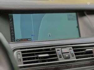 Black BMW 750 2010 in Vilnius, with an engine capacity of 4.40 L and mileage of 246 thousand km for 6300 €, photo 22 on AUTOMOTO.COM.LV