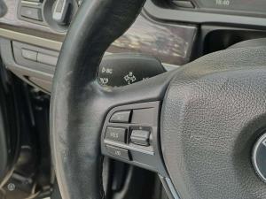 Black BMW 750 2010 in Vilnius, with an engine capacity of 4.40 L and mileage of 246 thousand km for 6300 €, photo 23 on AUTOMOTO.COM.LV