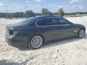 Black BMW 750 2011 in Kaunas, with an engine capacity of 4.40 L and mileage of 101 thousand km for 4300 €, photo 2 on AUTOMOTO.COM.LV