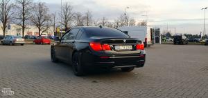 Melns BMW 750 2011 Viļņa, ar dzinēja tilpumu 4.40 L un nobraukumu 250 tūkst. km par 5900 €, foto 2 vietnē AUTOMOTO.COM.LV