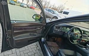 Melns BMW 750 2011 Viļņa, ar dzinēja tilpumu 4.40 L un nobraukumu 250 tūkst. km par 5900 €, foto 6 vietnē AUTOMOTO.COM.LV