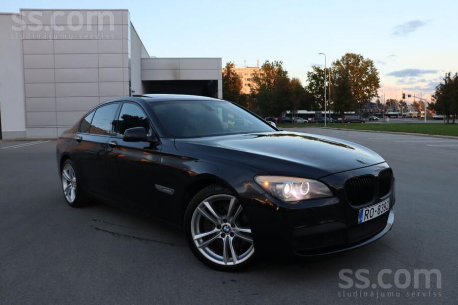 Melns BMW 750 2011 Rīga, ar dzinēja tilpumu 4.40 L un nobraukumu 175 tūkst. km par 14900 €, foto 3 vietnē AUTOMOTO.COM.LV