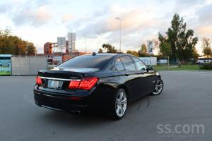 Melns BMW 750 2011 Rīga, ar dzinēja tilpumu 4.40 L un nobraukumu 175 tūkst. km par 14900 €, foto 7 vietnē AUTOMOTO.COM.LV