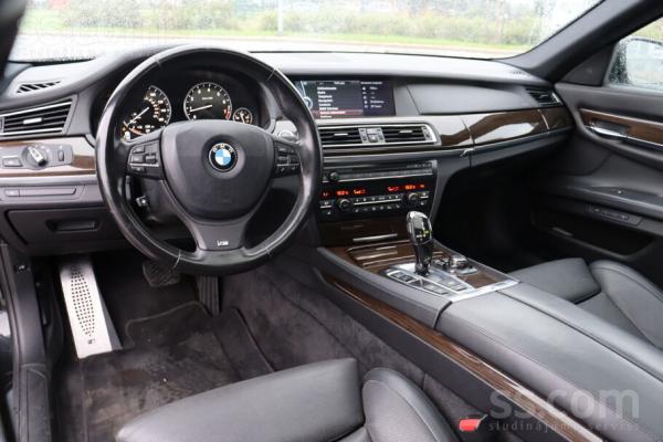 Melns BMW 750 2011 Rīga, ar dzinēja tilpumu 4.40 L un nobraukumu 175 tūkst. km par 14900 €, foto 8 vietnē AUTOMOTO.COM.LV