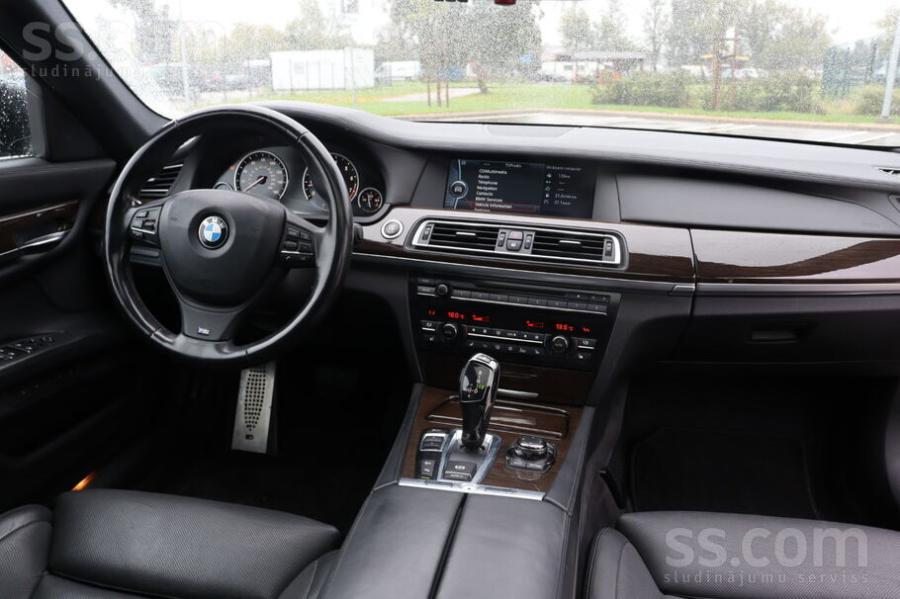 Melns BMW 750 2011 Rīga, ar dzinēja tilpumu 4.40 L un nobraukumu 175 tūkst. km par 14900 €, foto 9 vietnē AUTOMOTO.COM.LV