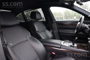Melns BMW 750 2011 Rīga, ar dzinēja tilpumu 4.40 L un nobraukumu 175 tūkst. km par 14900 €, foto 11 vietnē AUTOMOTO.COM.LV