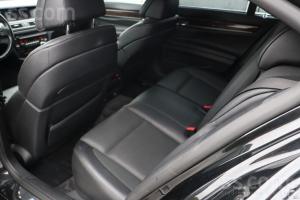 Melns BMW 750 2011 Rīga, ar dzinēja tilpumu 4.40 L un nobraukumu 175 tūkst. km par 14900 €, foto 12 vietnē AUTOMOTO.COM.LV