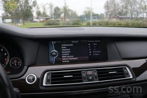 Melns BMW 750 2011 Rīga, ar dzinēja tilpumu 4.40 L un nobraukumu 175 tūkst. km par 14900 €, foto 18 vietnē AUTOMOTO.COM.LV