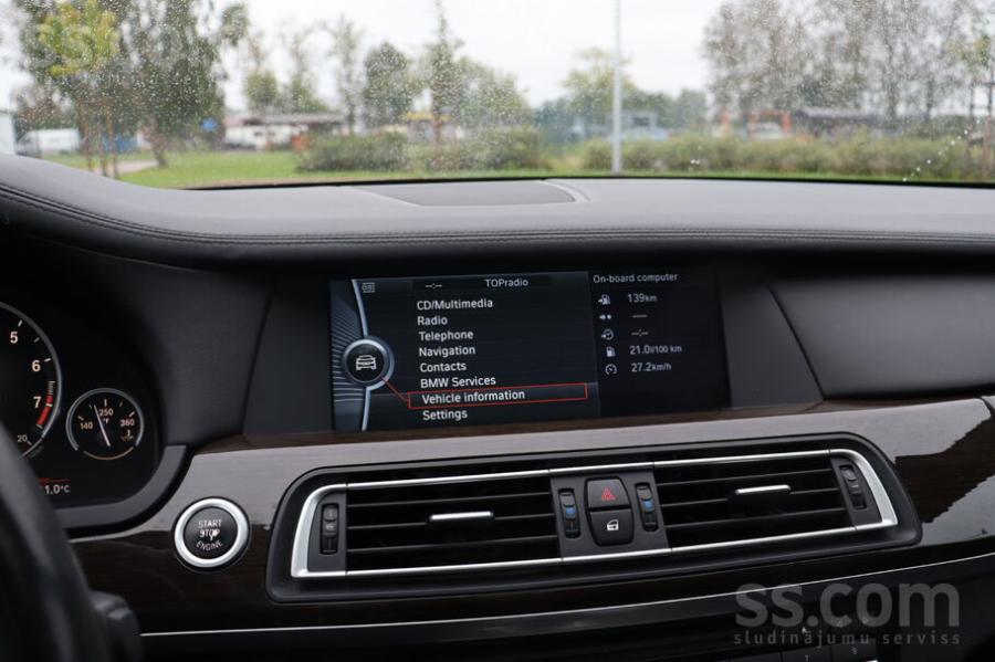 Melns BMW 750 2011 Rīga, ar dzinēja tilpumu 4.40 L un nobraukumu 175 tūkst. km par 14900 €, foto 18 vietnē AUTOMOTO.COM.LV