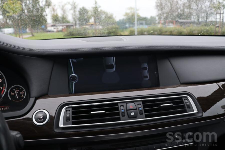 Melns BMW 750 2011 Rīga, ar dzinēja tilpumu 4.40 L un nobraukumu 175 tūkst. km par 14900 €, foto 20 vietnē AUTOMOTO.COM.LV