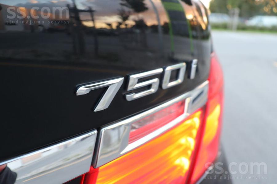 Melns BMW 750 2011 Rīga, ar dzinēja tilpumu 4.40 L un nobraukumu 175 tūkst. km par 14900 €, foto 33 vietnē AUTOMOTO.COM.LV