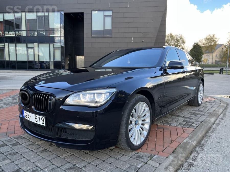 Melns BMW 750 2012 Rēzekne, ar dzinēja tilpumu 3.00 L un nobraukumu 225 tūkst. km par 17100 €, foto 2 vietnē AUTOMOTO.COM.LV