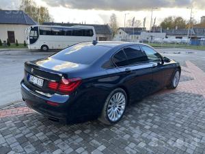 Melns BMW 750 2012 Rēzekne, ar dzinēja tilpumu 3.00 L un nobraukumu 225 tūkst. km par 17100 €, foto 4 vietnē AUTOMOTO.COM.LV