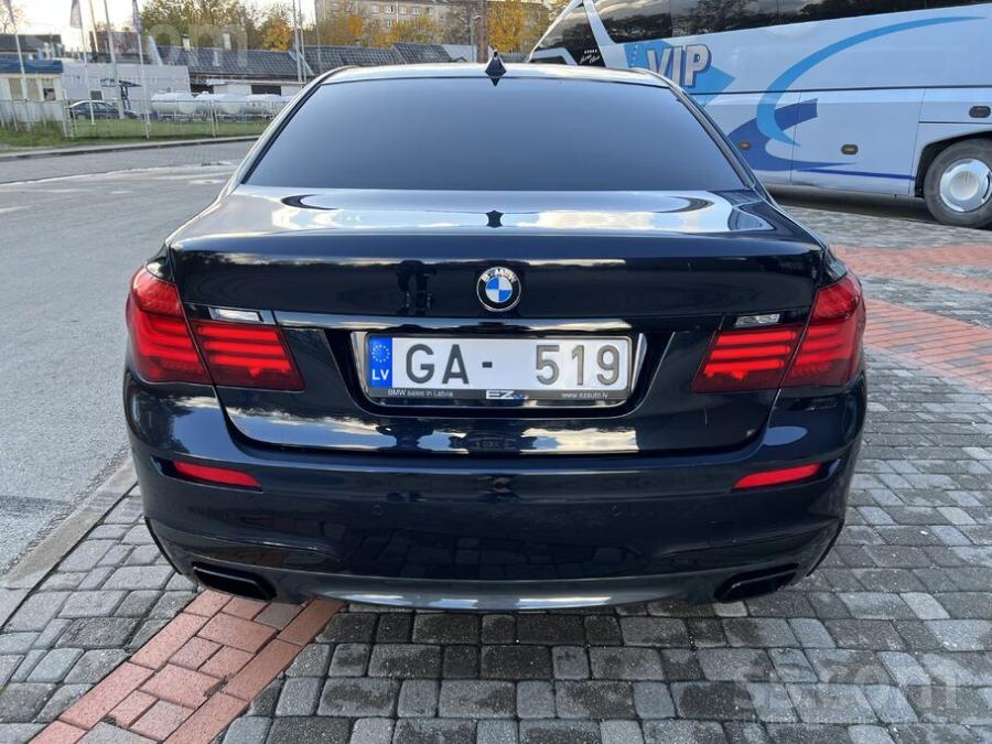 Melns BMW 750 2012 Rēzekne, ar dzinēja tilpumu 3.00 L un nobraukumu 225 tūkst. km par 17100 €, foto 7 vietnē AUTOMOTO.COM.LV