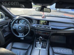 Melns BMW 750 2012 Rēzekne, ar dzinēja tilpumu 3.00 L un nobraukumu 225 tūkst. km par 17100 €, foto 14 vietnē AUTOMOTO.COM.LV