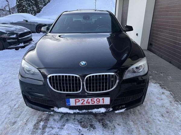 Melns BMW 750 2012 Kauņa, ar dzinēja tilpumu 4.40 L un nobraukumu 205 tūkst. km par 7000 €, foto 2 vietnē AUTOMOTO.COM.LV