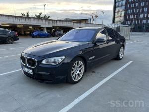Black BMW 750 2012 in Riga, with an engine capacity of 3.00 L and mileage of 225 thousand km for 14500 €, photo 3 on AUTOMOTO.COM.LV