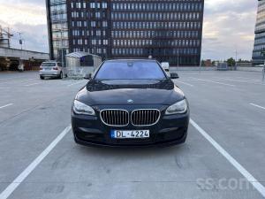 Black BMW 750 2012 in Riga, with an engine capacity of 3.00 L and mileage of 225 thousand km for 14500 €, photo 7 on AUTOMOTO.COM.LV
