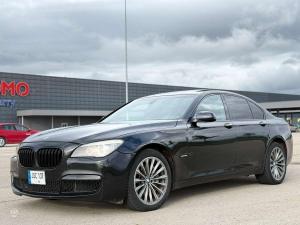 Melns BMW 750 2012 Šauļi, ar dzinēja tilpumu 4.40 L un nobraukumu 247 tūkst. km par 6300 €, foto 3 vietnē AUTOMOTO.COM.LV