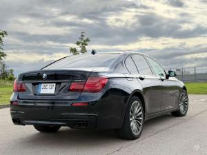 Melns BMW 750 2012 Šauļi, ar dzinēja tilpumu 4.40 L un nobraukumu 247 tūkst. km par 6300 €, foto 7 vietnē AUTOMOTO.COM.LV