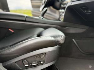 Melns BMW 750 2012 Šauļi, ar dzinēja tilpumu 4.40 L un nobraukumu 247 tūkst. km par 6300 €, foto 18 vietnē AUTOMOTO.COM.LV