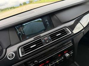 Melns BMW 750 2012 Šauļi, ar dzinēja tilpumu 4.40 L un nobraukumu 247 tūkst. km par 6300 €, foto 26 vietnē AUTOMOTO.COM.LV