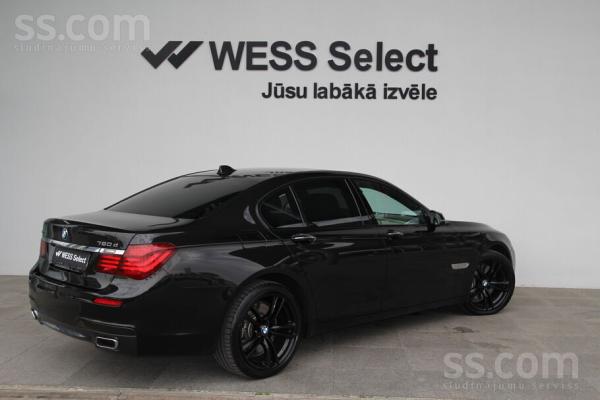 Melns BMW 750 2013 Rīga, ar dzinēja tilpumu 3.00 L un nobraukumu 222 tūkst. km par 19000 €, foto 3 vietnē AUTOMOTO.COM.LV