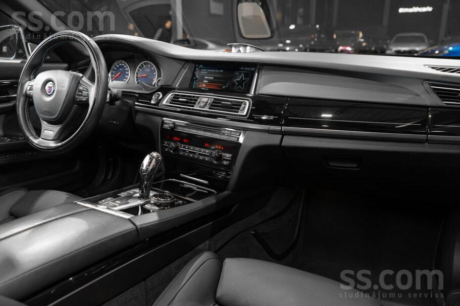 Melns BMW 750 2013 Rīga, ar dzinēja tilpumu 4.40 L un nobraukumu 210 tūkst. km par 33000 €, foto 13 vietnē AUTOMOTO.COM.LV