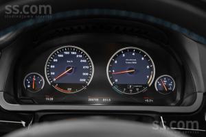 Melns BMW 750 2013 Rīga, ar dzinēja tilpumu 4.40 L un nobraukumu 210 tūkst. km par 33000 €, foto 20 vietnē AUTOMOTO.COM.LV