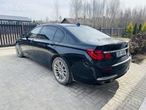 Черный БМВ 750 2014 в Рига, объемом двигателя 3.00 л и пробегом 291 тыс. км за 15500 €, фото 5 на AUTOMOTO.COM.LV