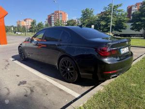 Melns BMW 750 2014 Klaipėda, ar dzinēja tilpumu 2.99 L un nobraukumu 200 tūkst. km par 22000 €, foto 7 vietnē AUTOMOTO.COM.LV