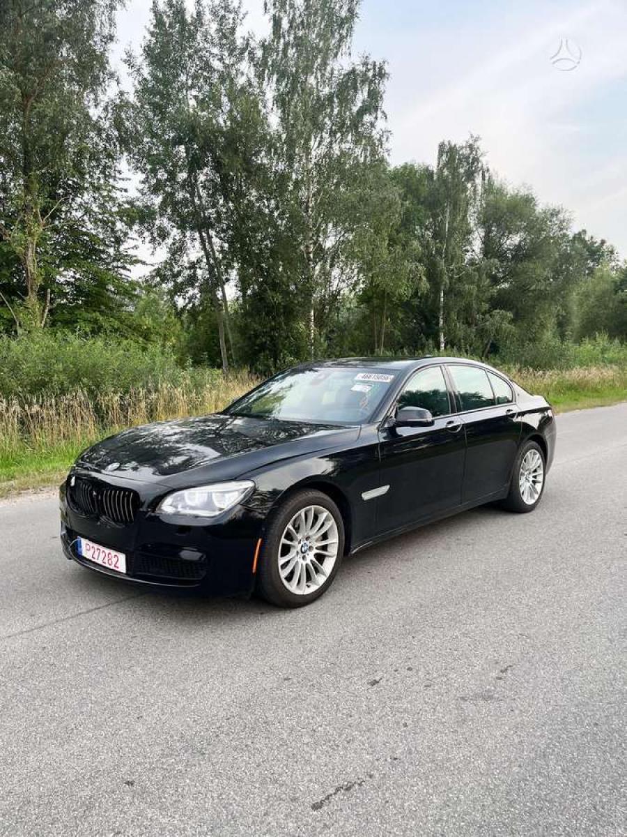 Black BMW 750 2014 in Kaunas, with an engine capacity of 4.40 L and mileage of 247 thousand km for 7100 €, photo 1 on AUTOMOTO.COM.LV