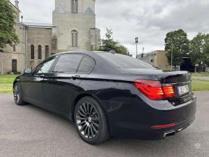 Melns BMW 750 2014 Tallina, ar dzinēja tilpumu 2.99 L un nobraukumu 296 tūkst. km par 12889 €, foto 13 vietnē AUTOMOTO.COM.LV