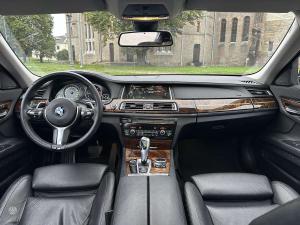 Melns BMW 750 2014 Tallina, ar dzinēja tilpumu 2.99 L un nobraukumu 296 tūkst. km par 12889 €, foto 20 vietnē AUTOMOTO.COM.LV