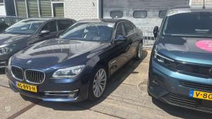 Melns BMW 750 2015 Kauņa, ar dzinēja tilpumu 2.99 L un nobraukumu 124 tūkst. km par 14650 €, foto 3 vietnē AUTOMOTO.COM.LV